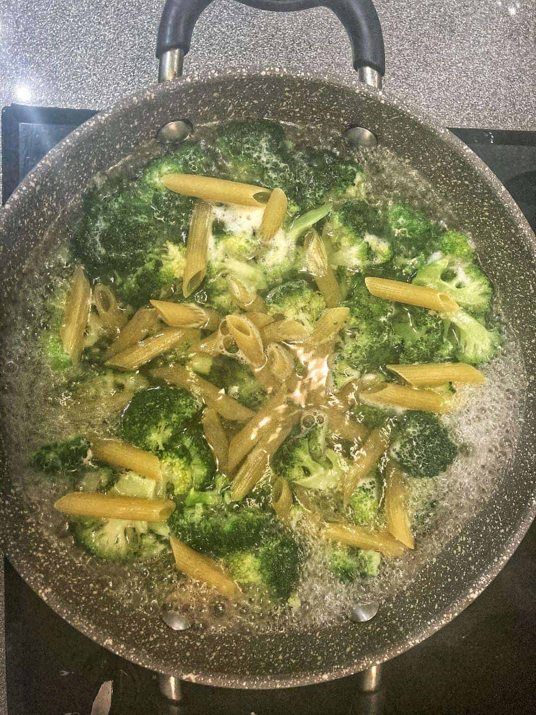 pasta and broccoli boiling | Spice and Life