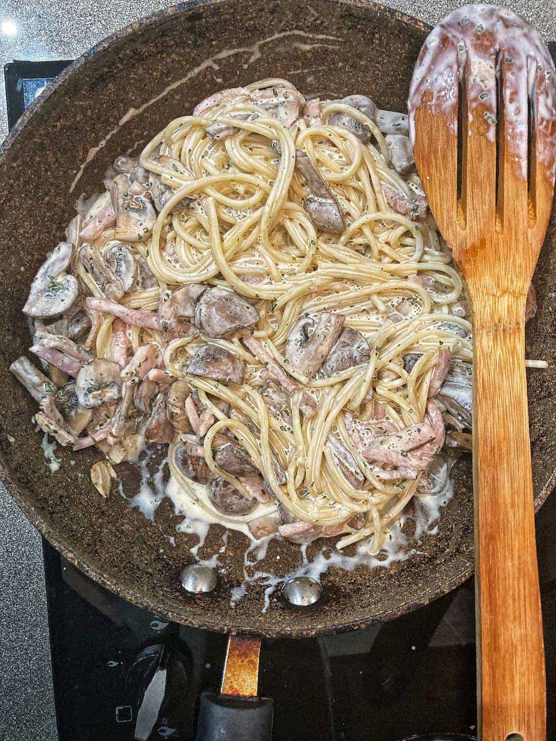 ham and mushroom spaghetti | Spice and Life