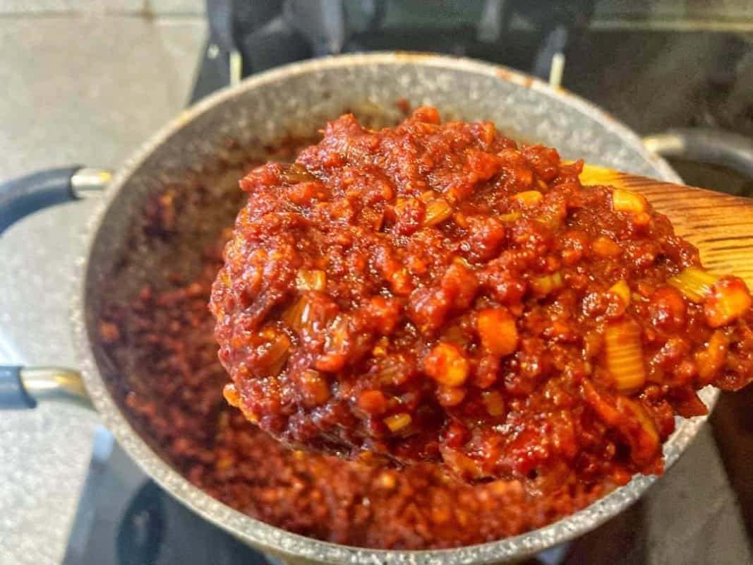schezwan sauce recipe | Spice and Life